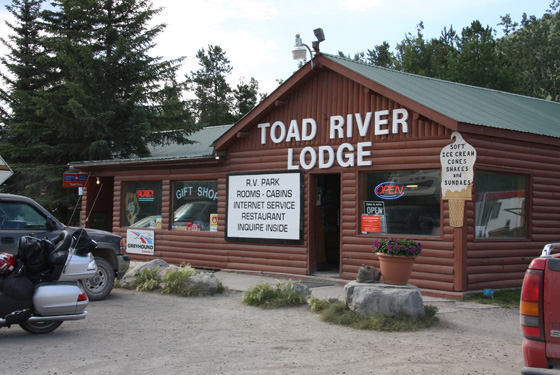 Toad River Lodge - Bell's Travel Guides