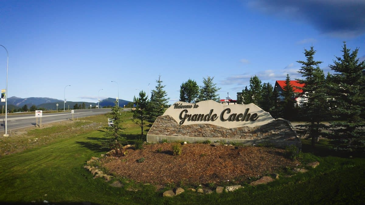 Grande Cache - Bell's Travel Guides