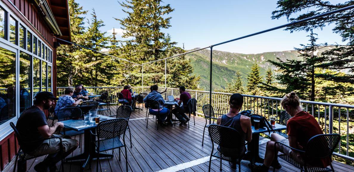 Timberline Bar & Grill - Bell's Travel Guides