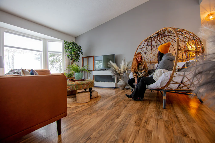 The Hideaway - Bell's Travel Guides